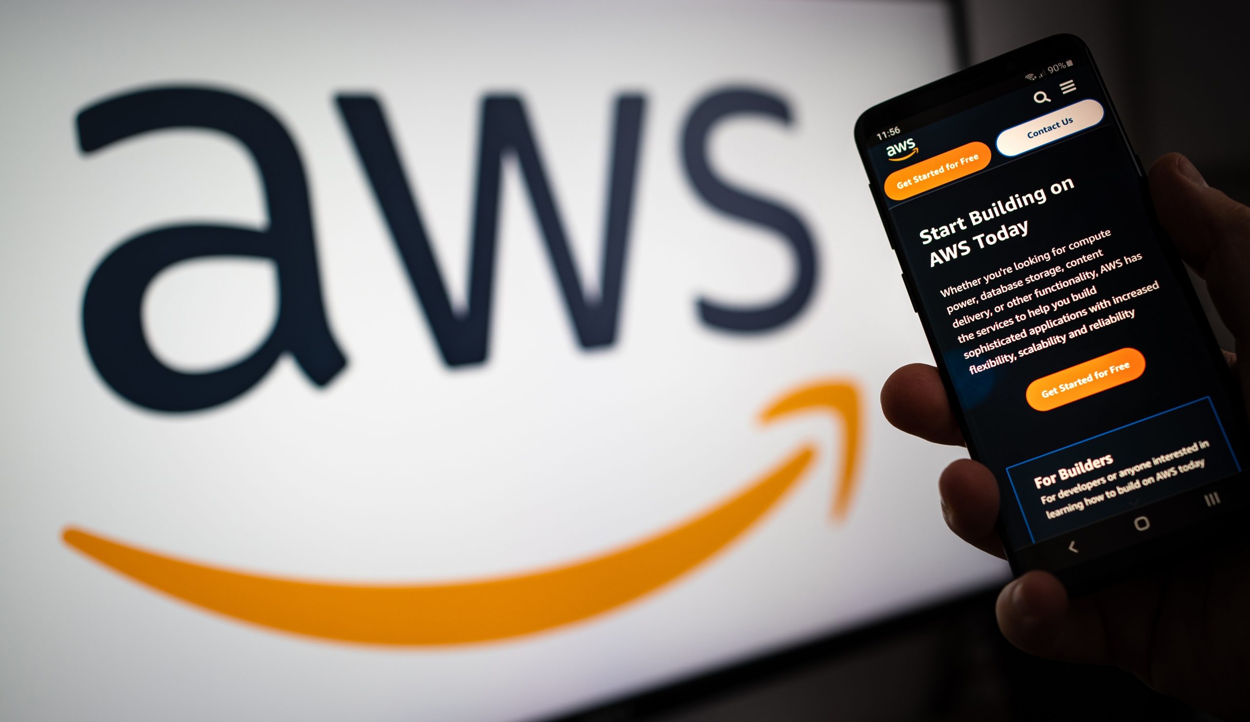 Amazon Web Services annonce un investissement de 1,2 milliard d'euros ...